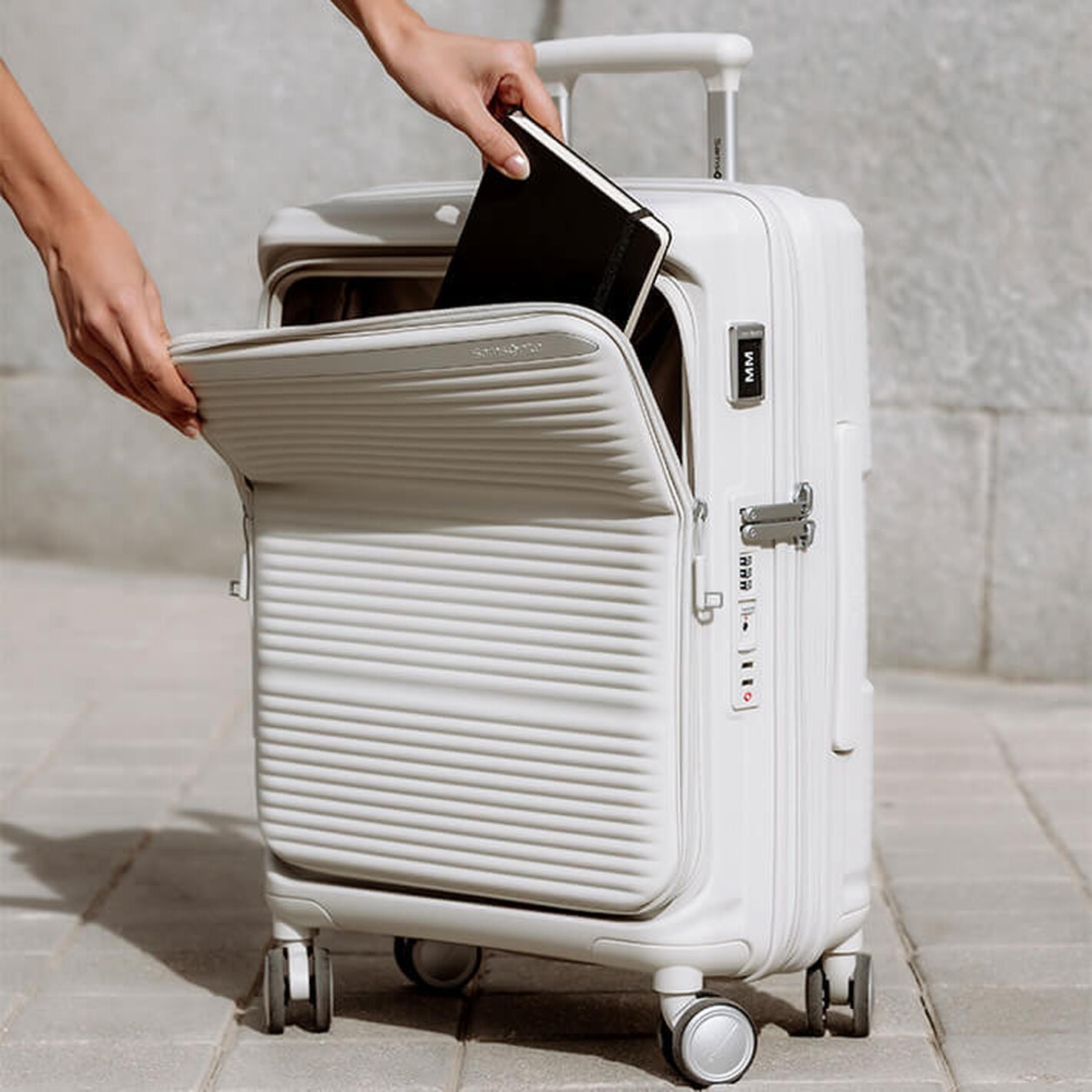 Luggage & Travel Bags - Samsonite Ireland Official Store